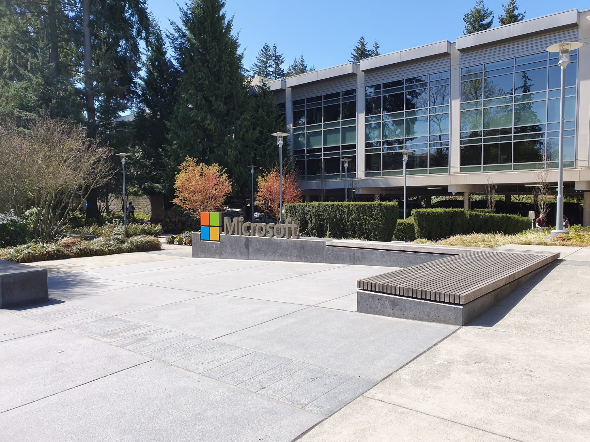 Inside Microsoft's Redmond HQ, Boeing and Whispr | Newstalk