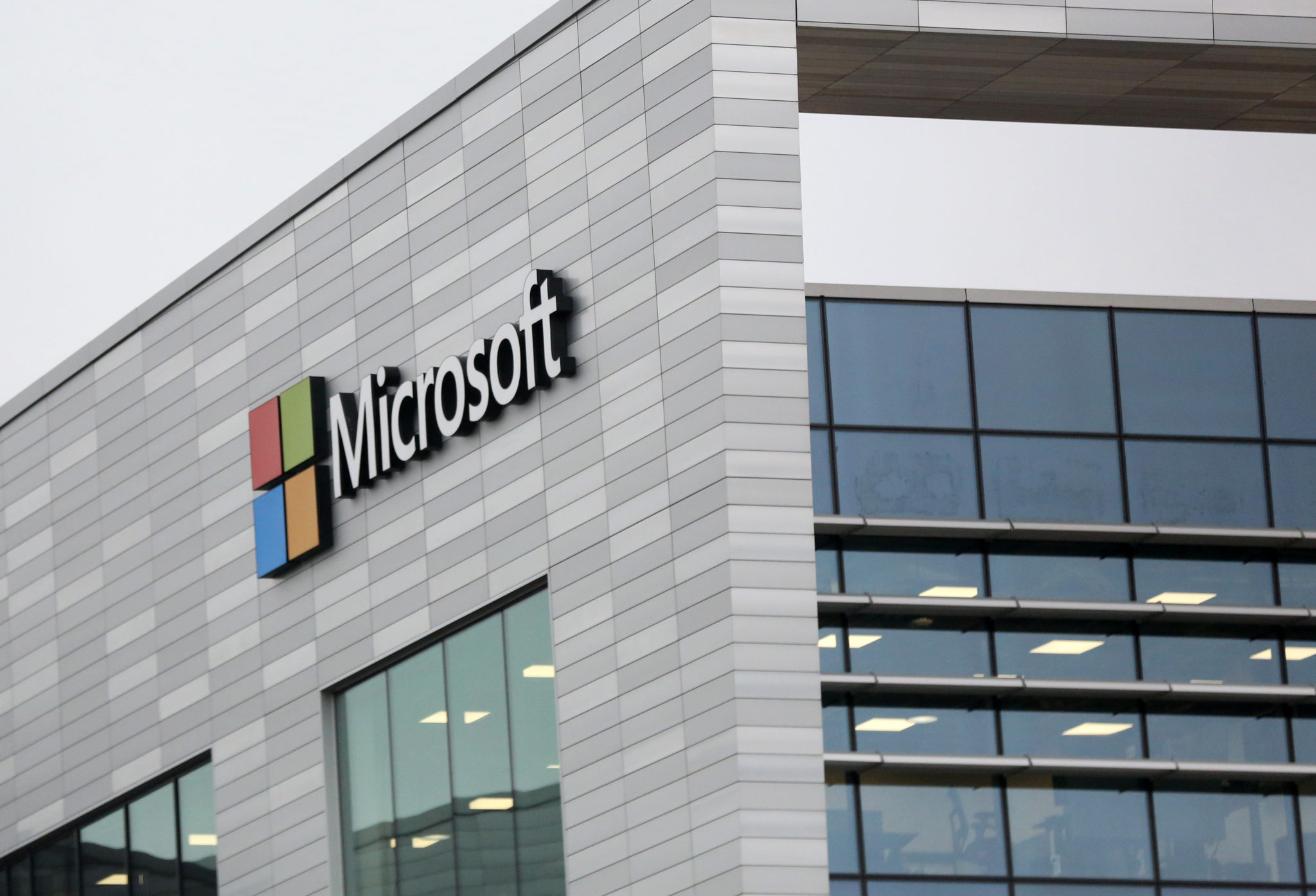 200 Jobs Announced By Microsoft In Leopardstown | www.98fm.com