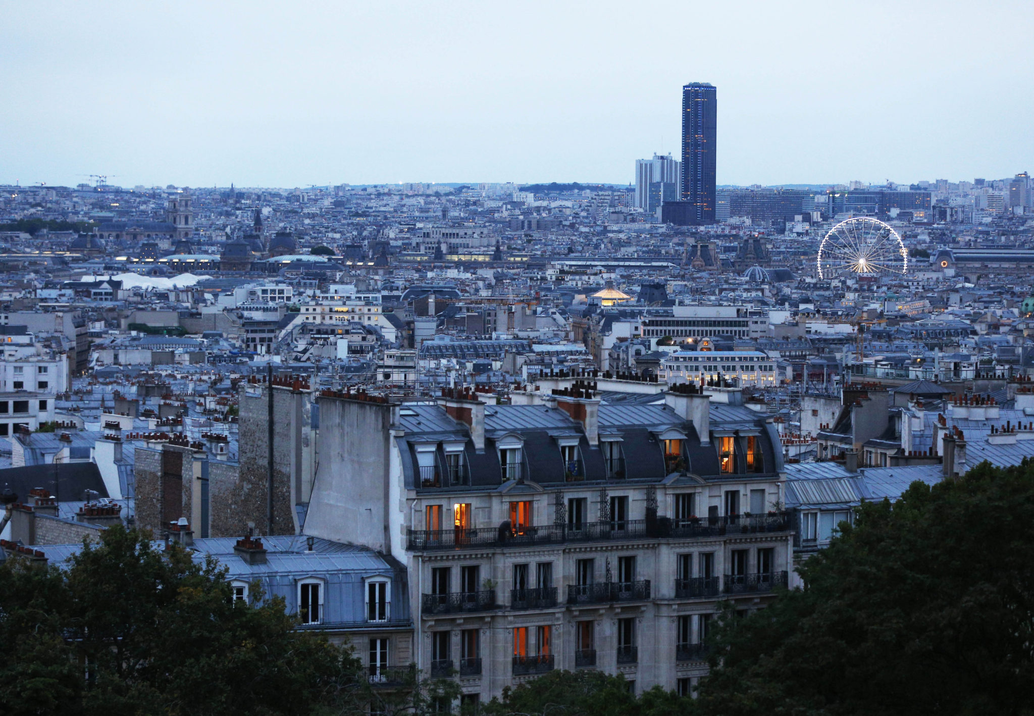 Witnesses say man shot waiter dead over sandwich at Paris restaurant ...