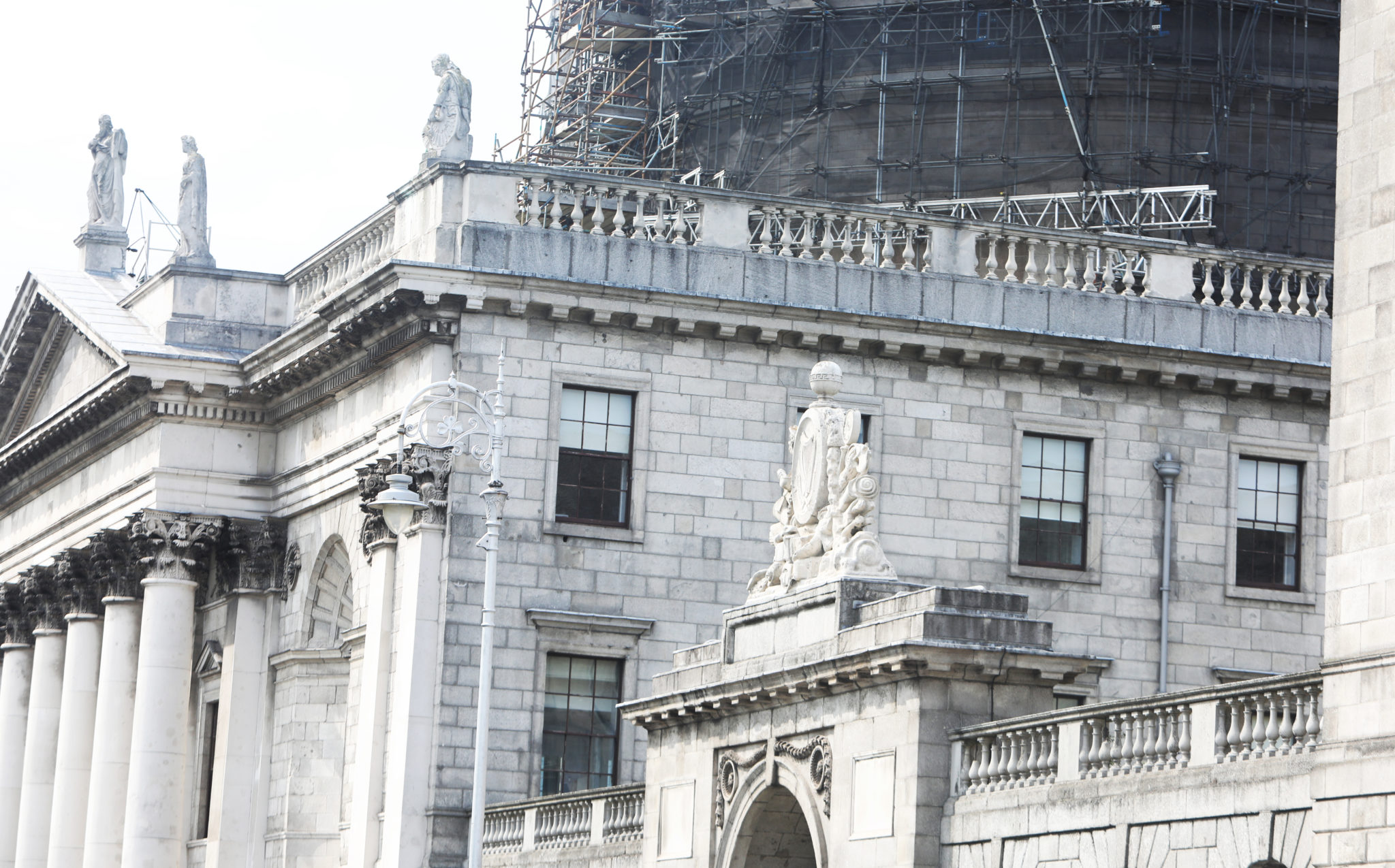 Five beef farmers agree to comply with High Court injunction | Newstalk