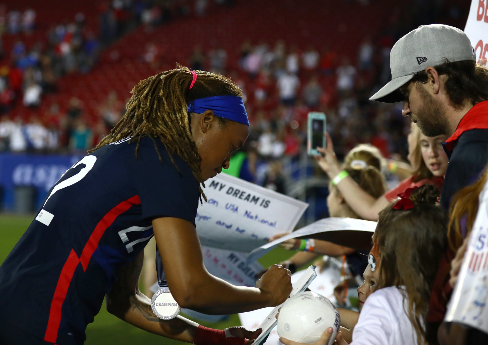 Celebrity autographs | Newstalk