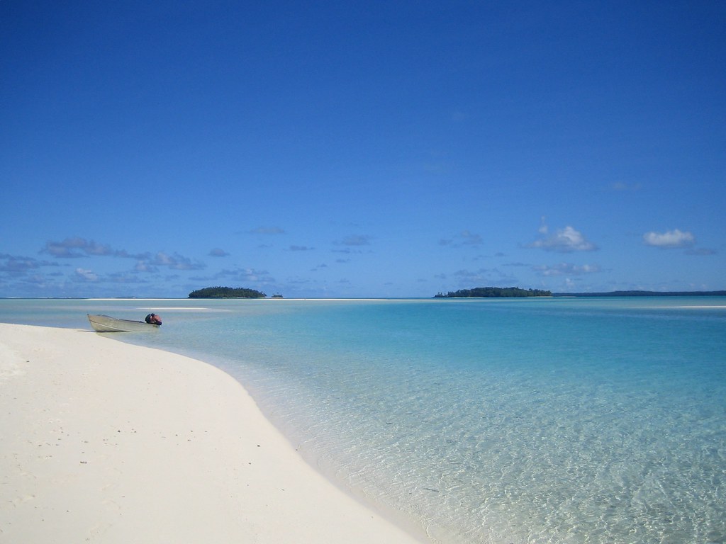 Isolating on honeymoon - the couple left stranded in the Cook Islands ...