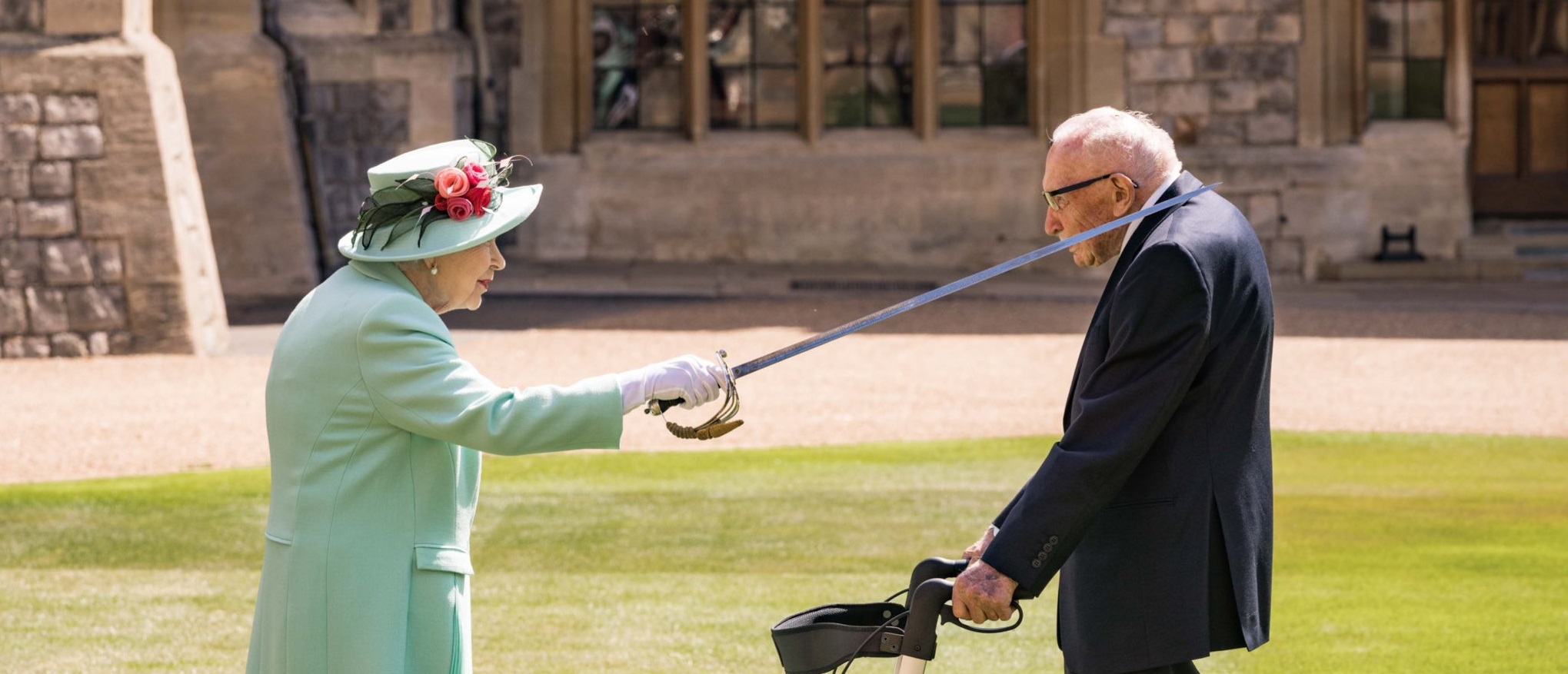 Fundraiser Tom Moore honoured by Britain's Queen Elizabeth | Newstalk