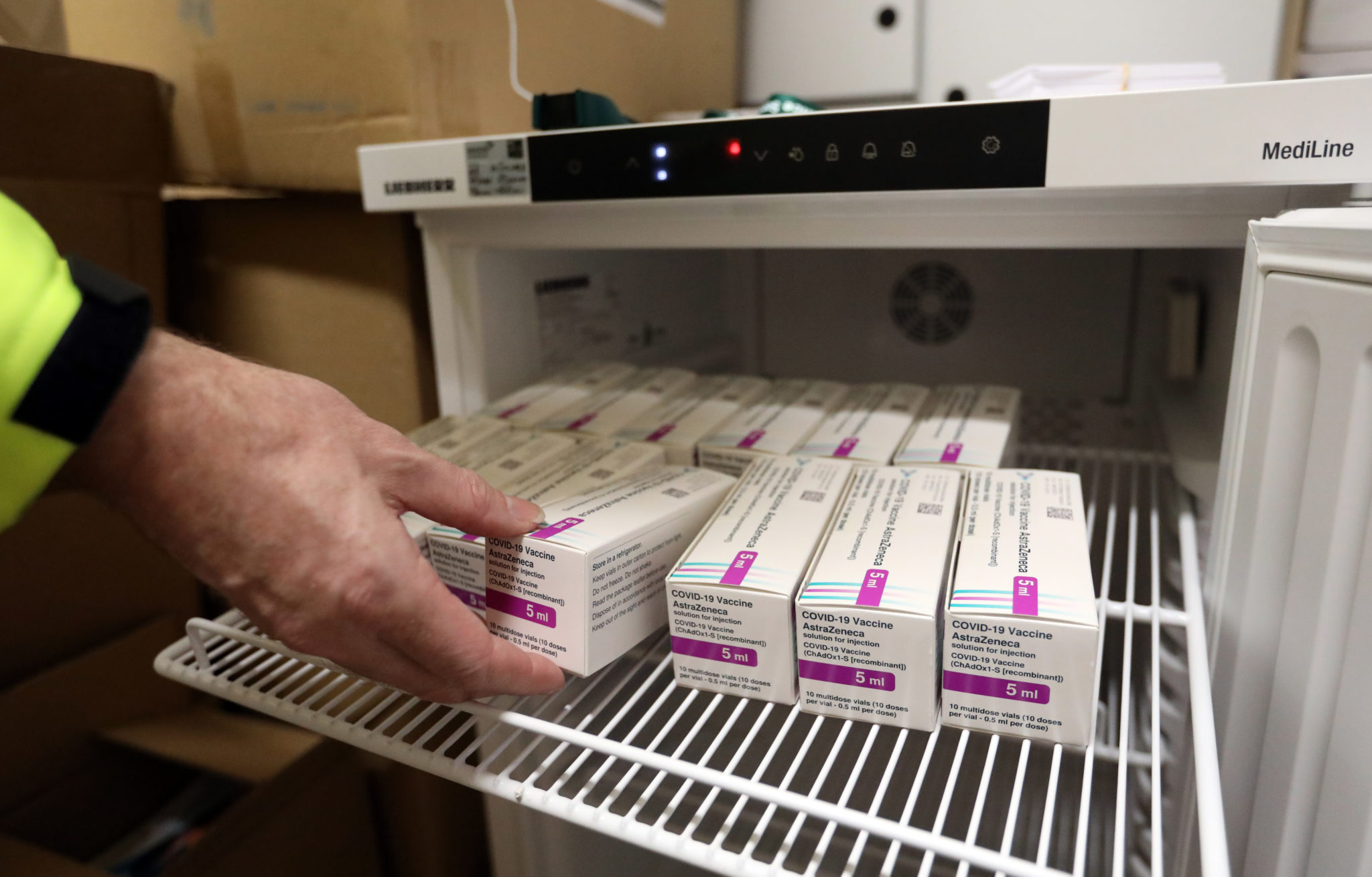 Ireland to resume use of AstraZeneca vaccine | Newstalk