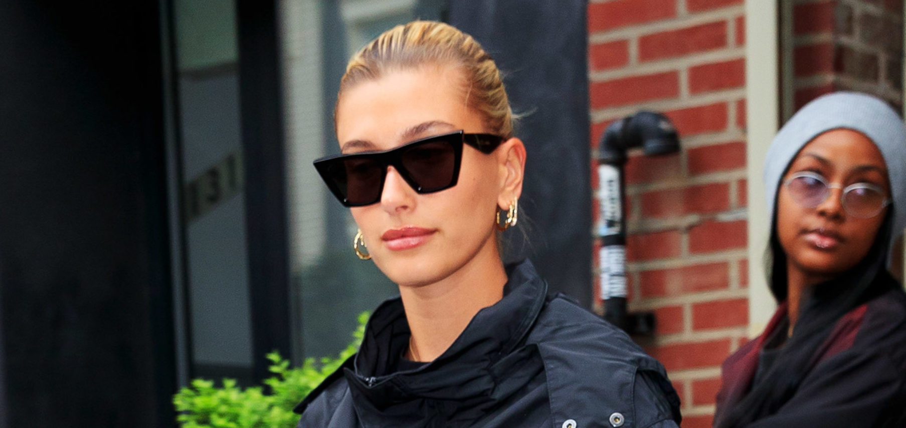 Hailey Bieber Addresses Recent Paparazzi Skirt Incident In New ...
