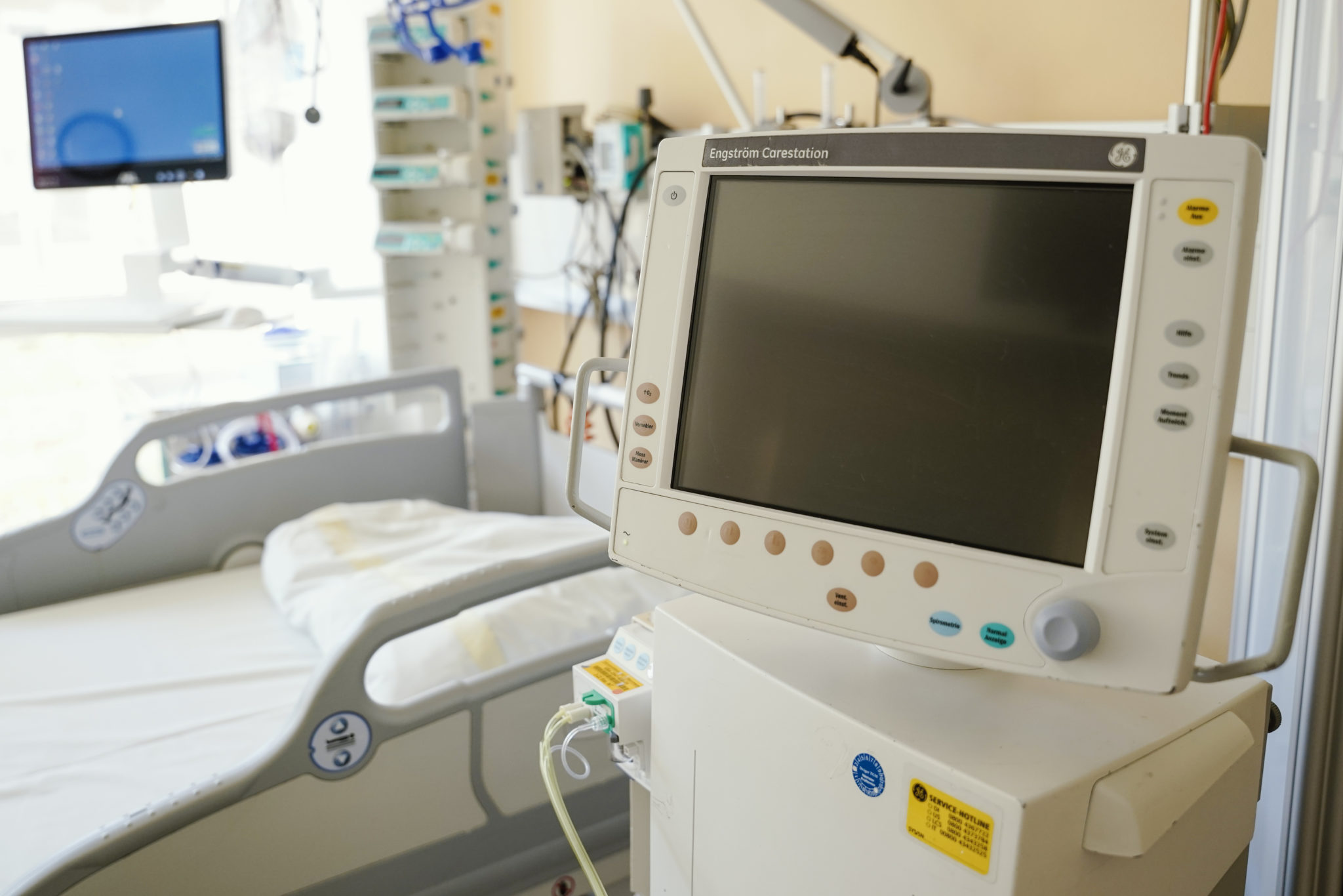 Number of COVID-19 patients in hospitals drops below 100 for first time ...