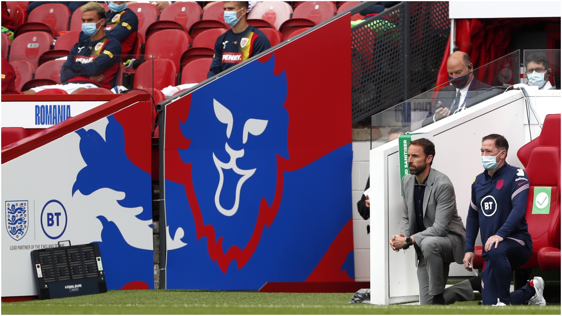 FA calls on fans to respect players taking the knee and unite against ...