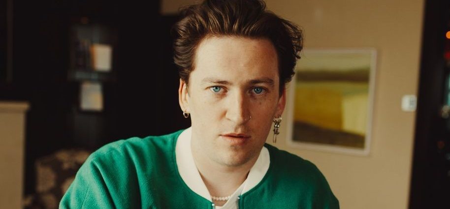 Ryan Hennessy Shares Adorable Way He Honoured His Dad In New Poetry ...