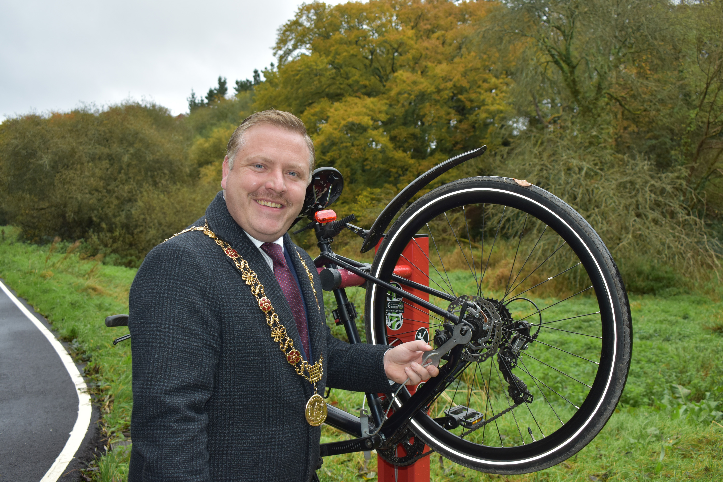 Lord Mayor of Cork officially opens upgraded Curraheen Walk and ...