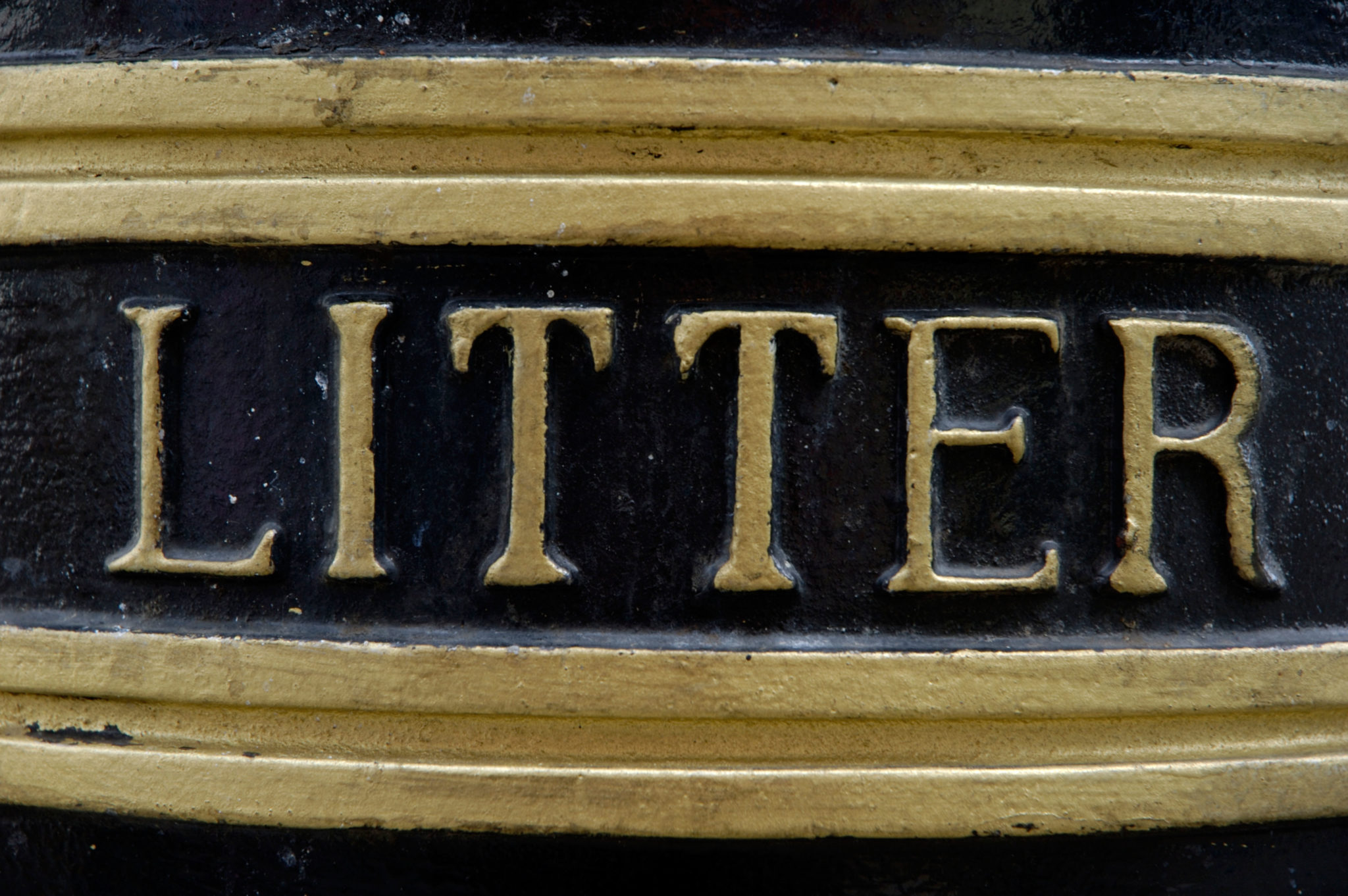 Claims Dublin City Centre Is Filthy During Good Weather | www.98fm.com