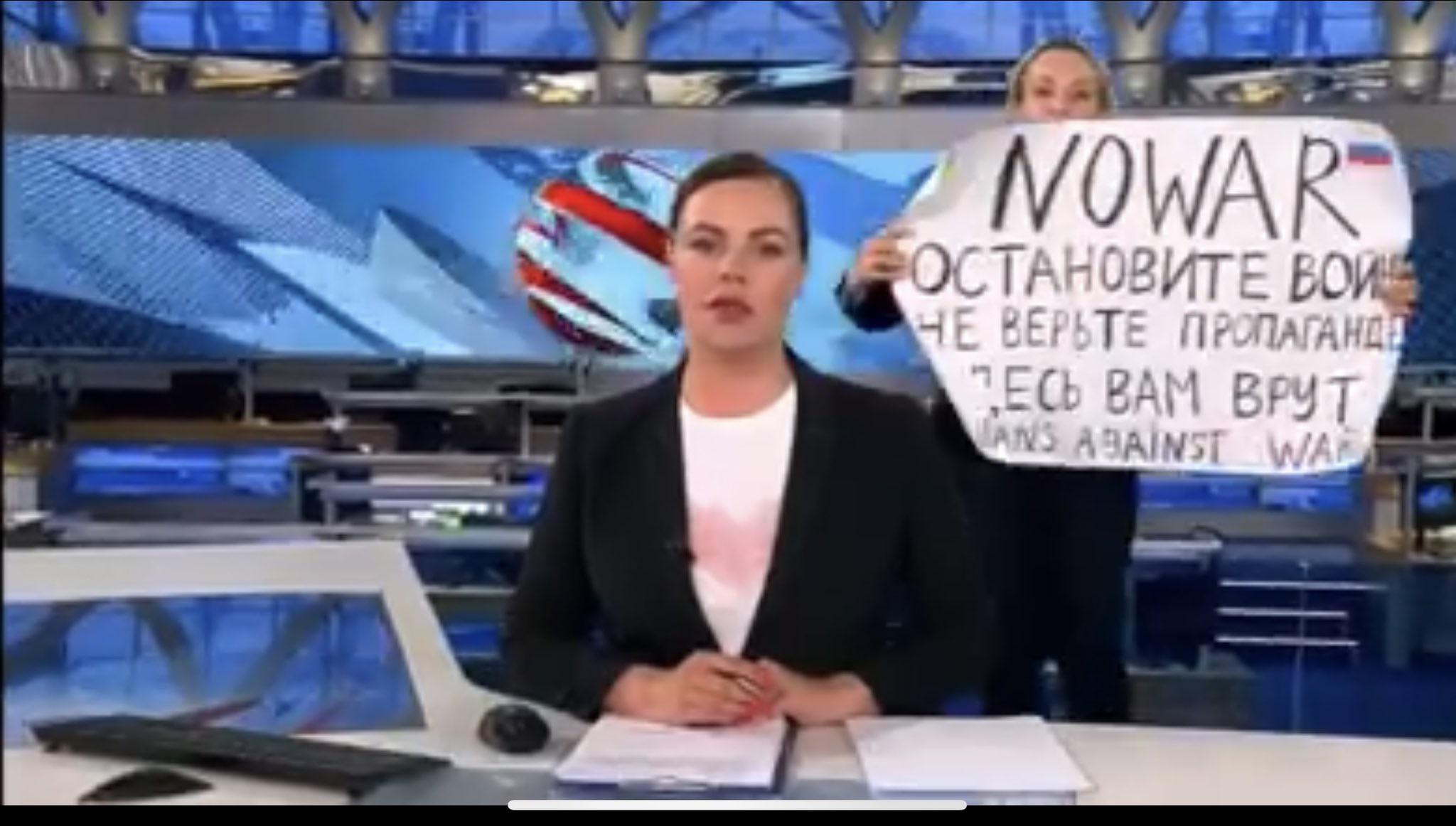 Ukraine: Russian journalist arrested after on air anti-war protest ...