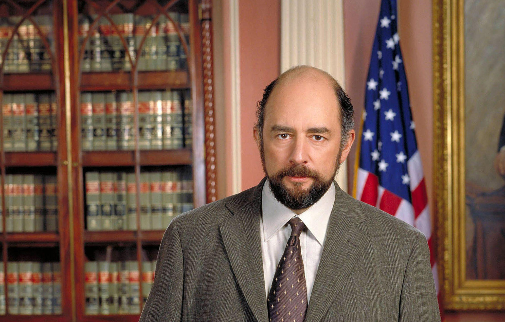 West Wing star Richard Schiff: Bruce Willis is one of the good guys in ...
