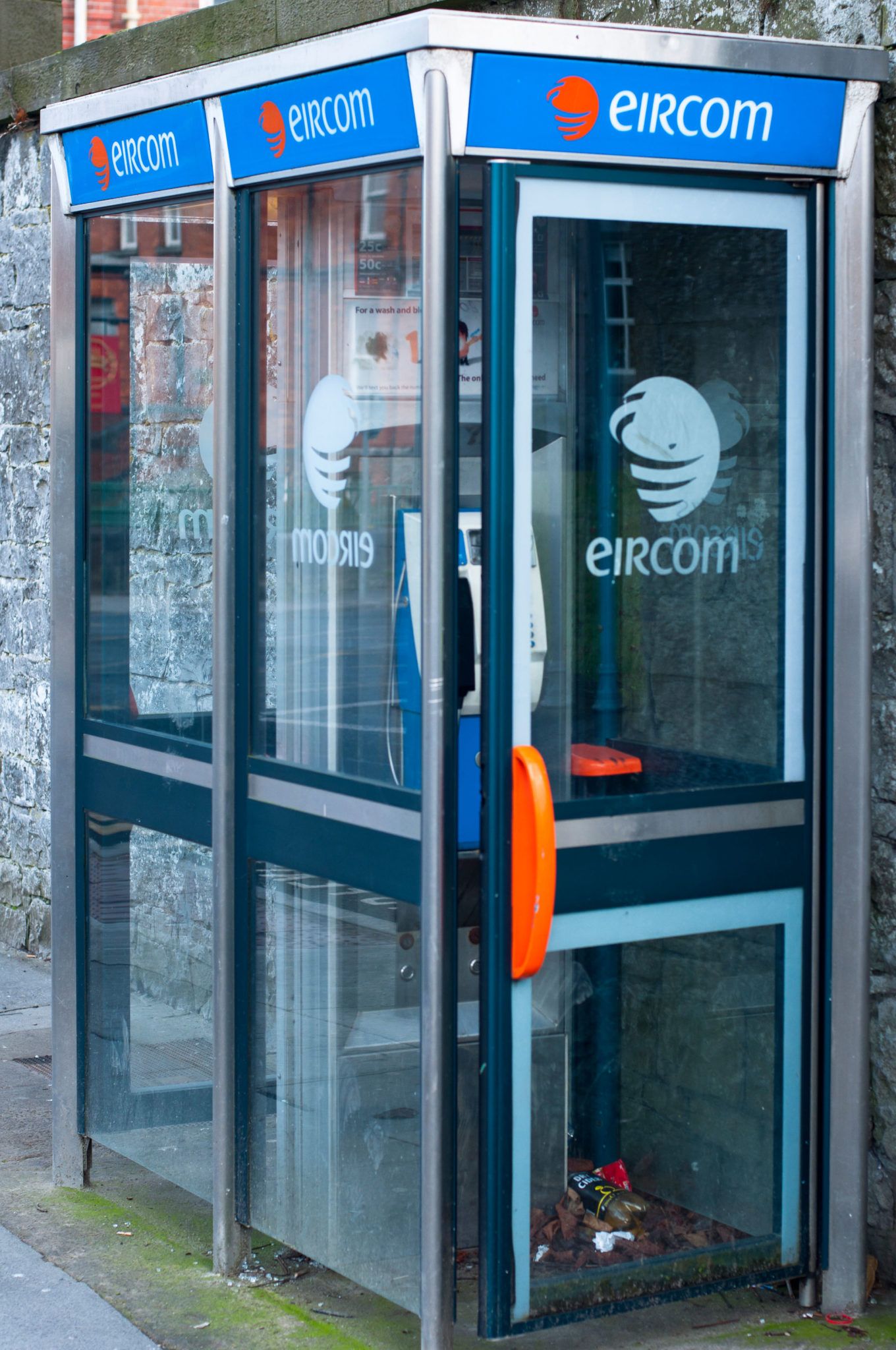 Are phone boxes a thing of the past? | Newstalk