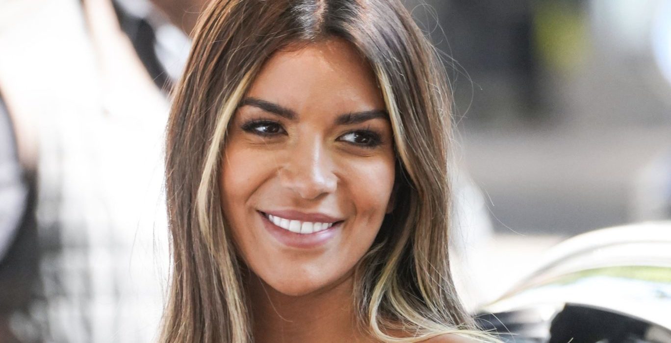 Ekin-Su Says She's Not Bothered By People Calling Her Relationship Fake ...