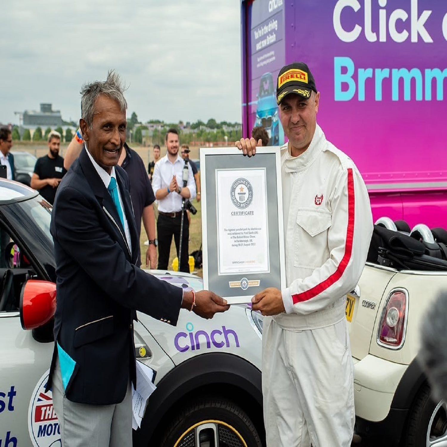 World Record for Parallel Parking | Newstalk