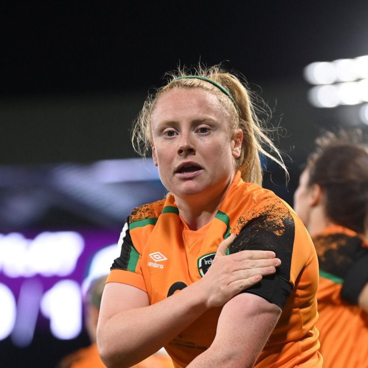 Offensive song in dressing room was 'regrettable' - Amber Barrett's Dad ...