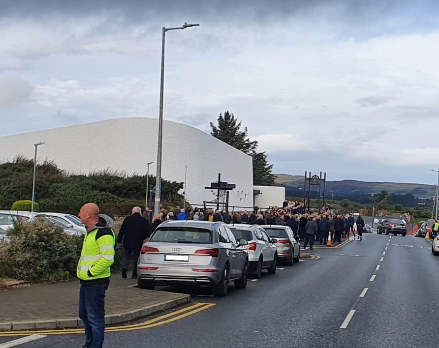 Creeslough: Robert Garwe and Shauna Flanagan Garwe remembered | Newstalk