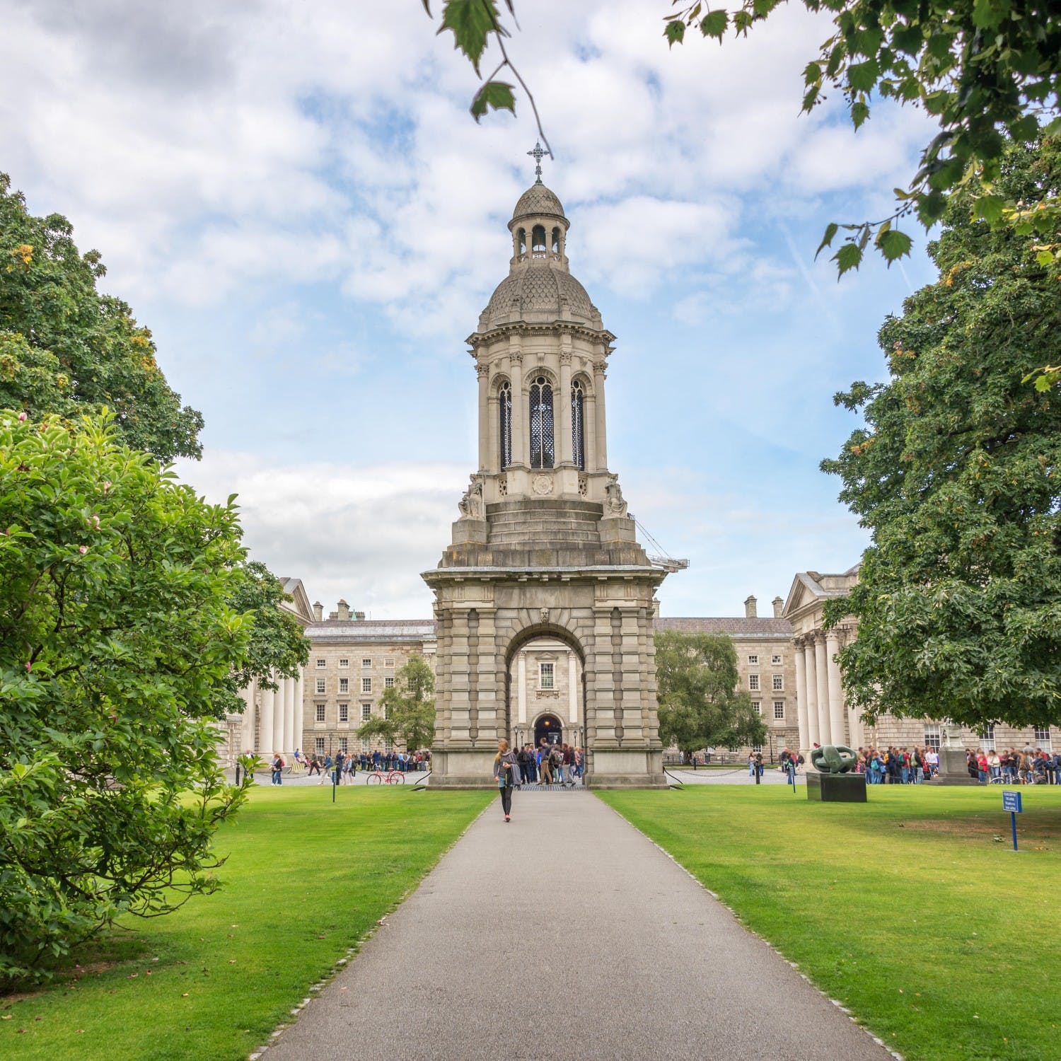 Trinity College looks to change the name of Berkeley library | Newstalk