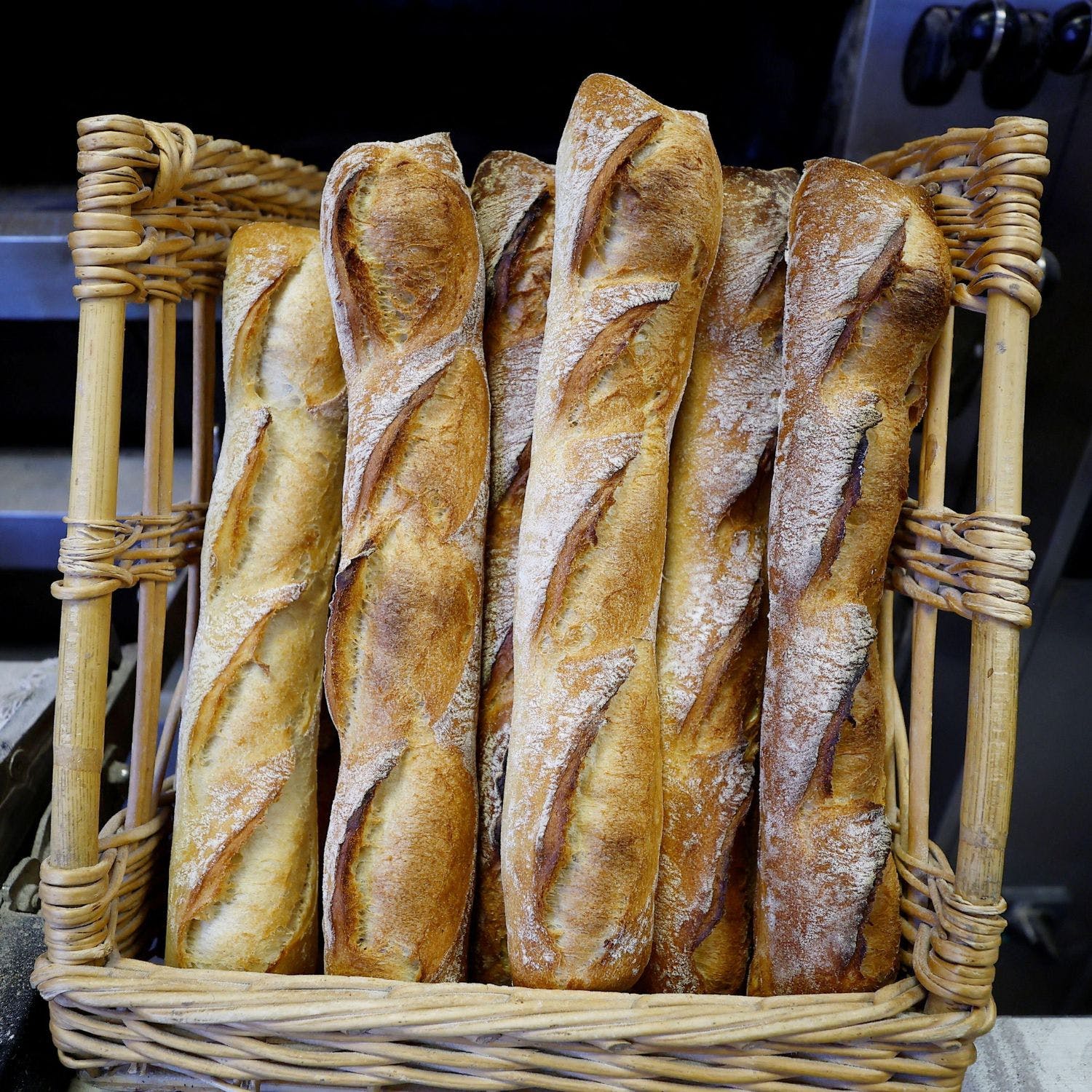 'Je suis une baguette!' - What makes the French baguette so special ...