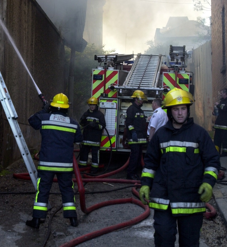 Retained firefighters cancel all-out strike | Newstalk