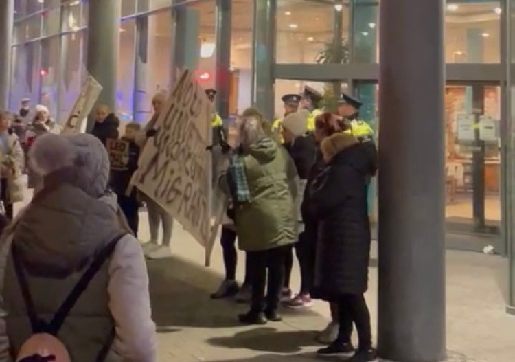 Asylum seekers feel 'vulnerable' after Ballymun protests | Newstalk