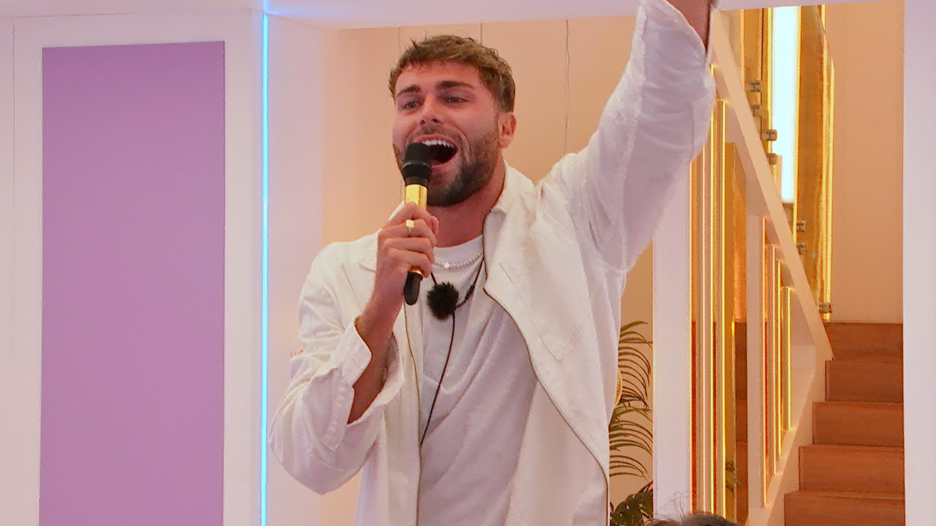 WATCH: Teaser For Tonight's Love Island Reveals One Couple Could Be ...