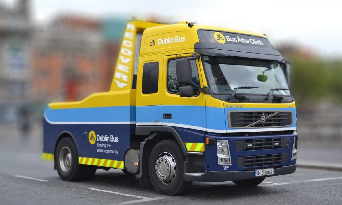 Dublin Bus Is Hiring Mechanics To Drive Its 'Buspidéal' | www.98fm.com