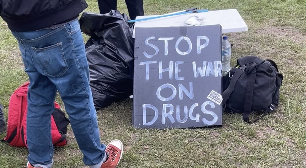 Cannabis users protest criminalisation with 'civil disobedience' | Newstalk