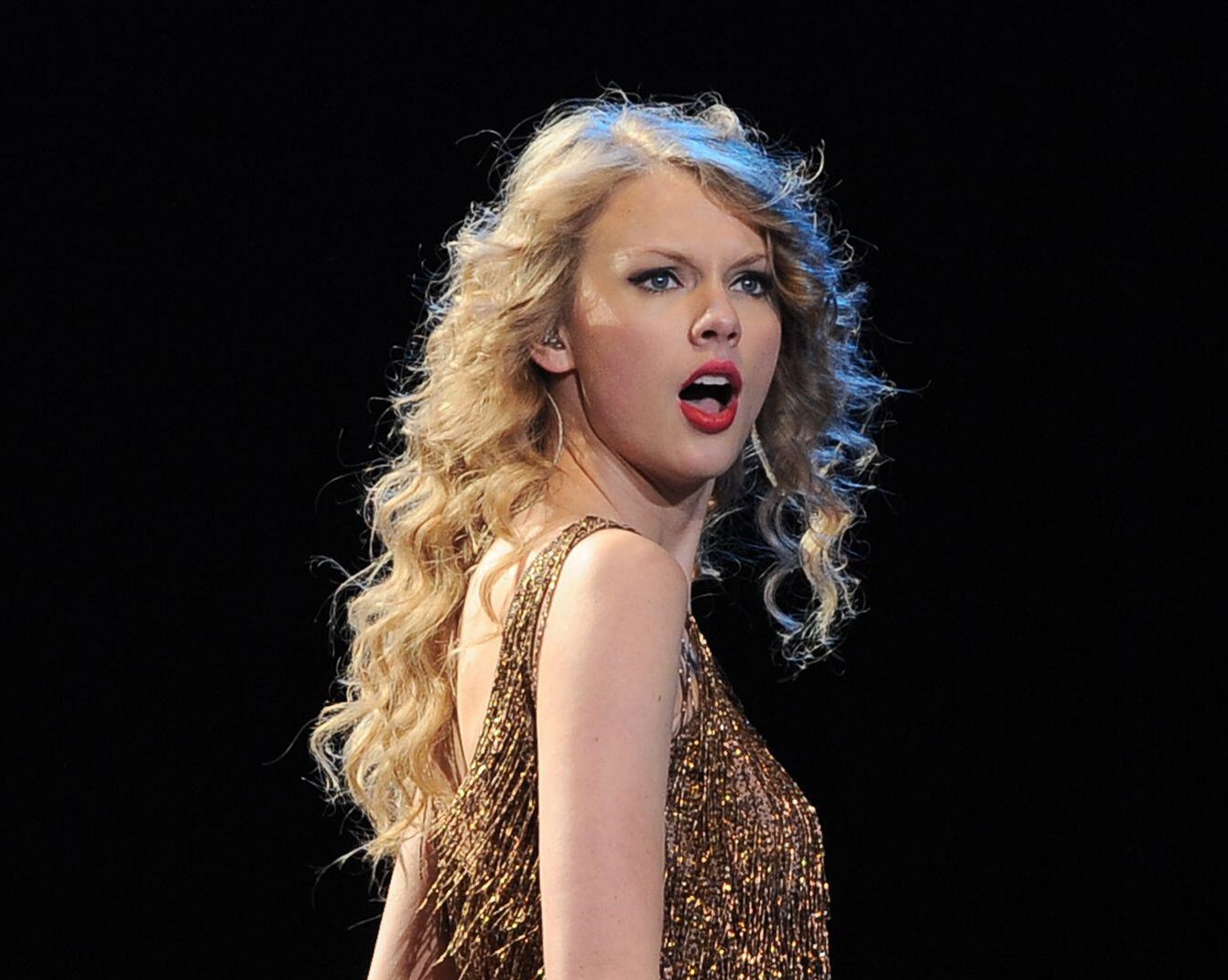 Fury over Taylor Swift prices - 'Unless I win the Cash Machine, I'm not ...