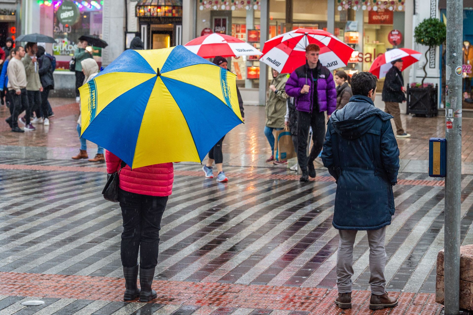 Status Orange rain warning: 'Small spots' of flooding in Cork as rain ...