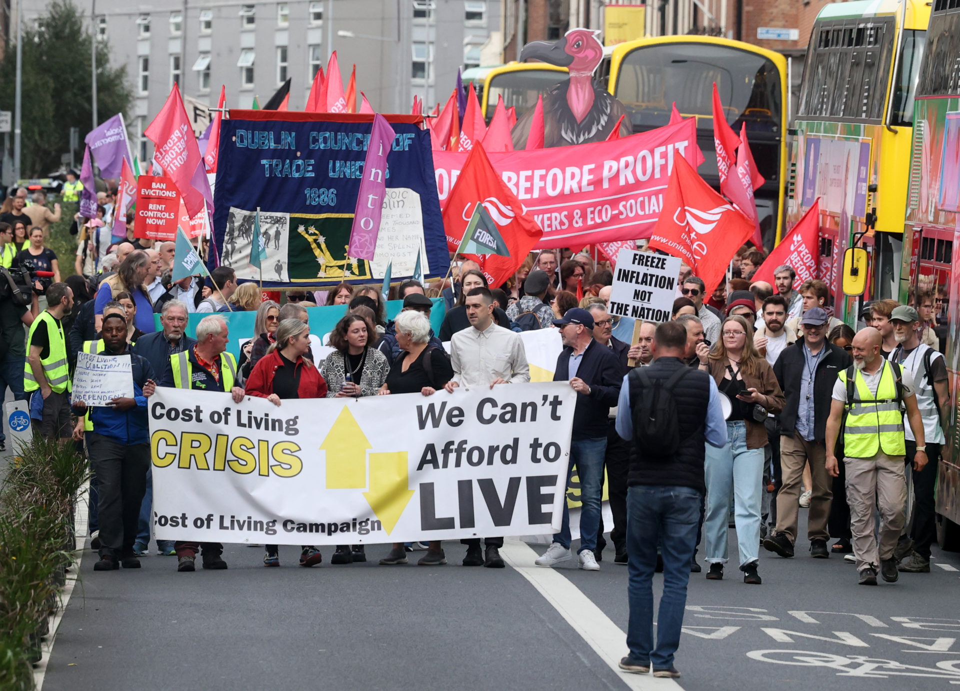 Hundreds march through Dublin in protest of cost-of-living crisis ...