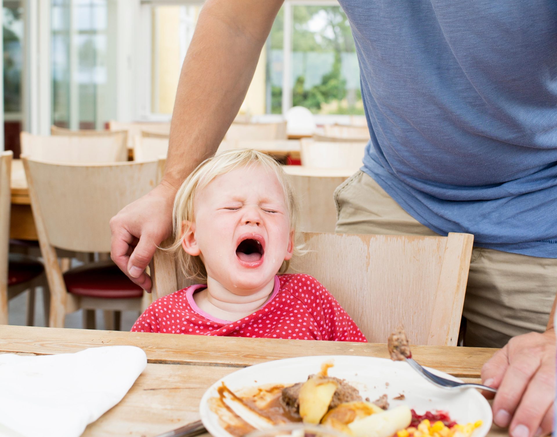Fining parents for unruly kids in restaurants branded 'tone deaf ...