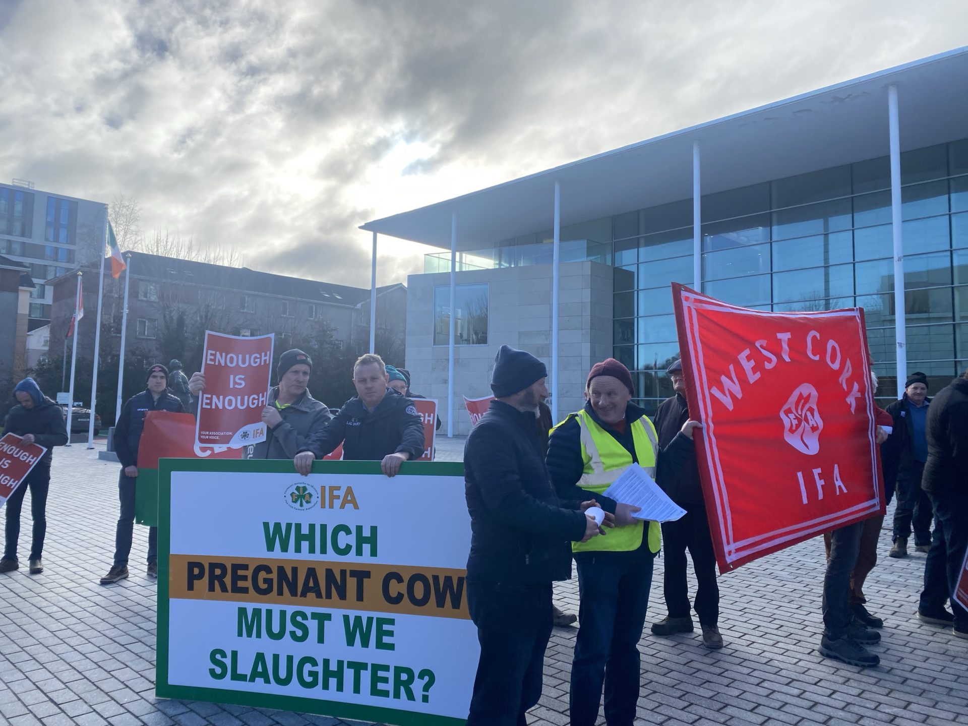 Cork farmer protest 'will go nationwide' - IFA | Newstalk