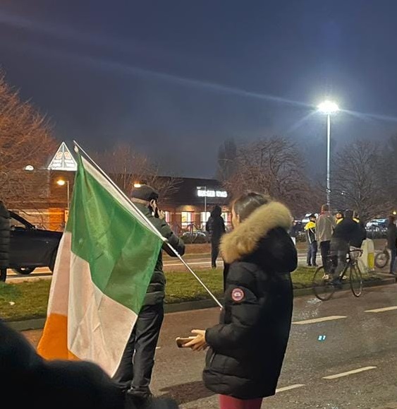 Coolock: Asylum seeker protesters on horseback block Malahide Road ...