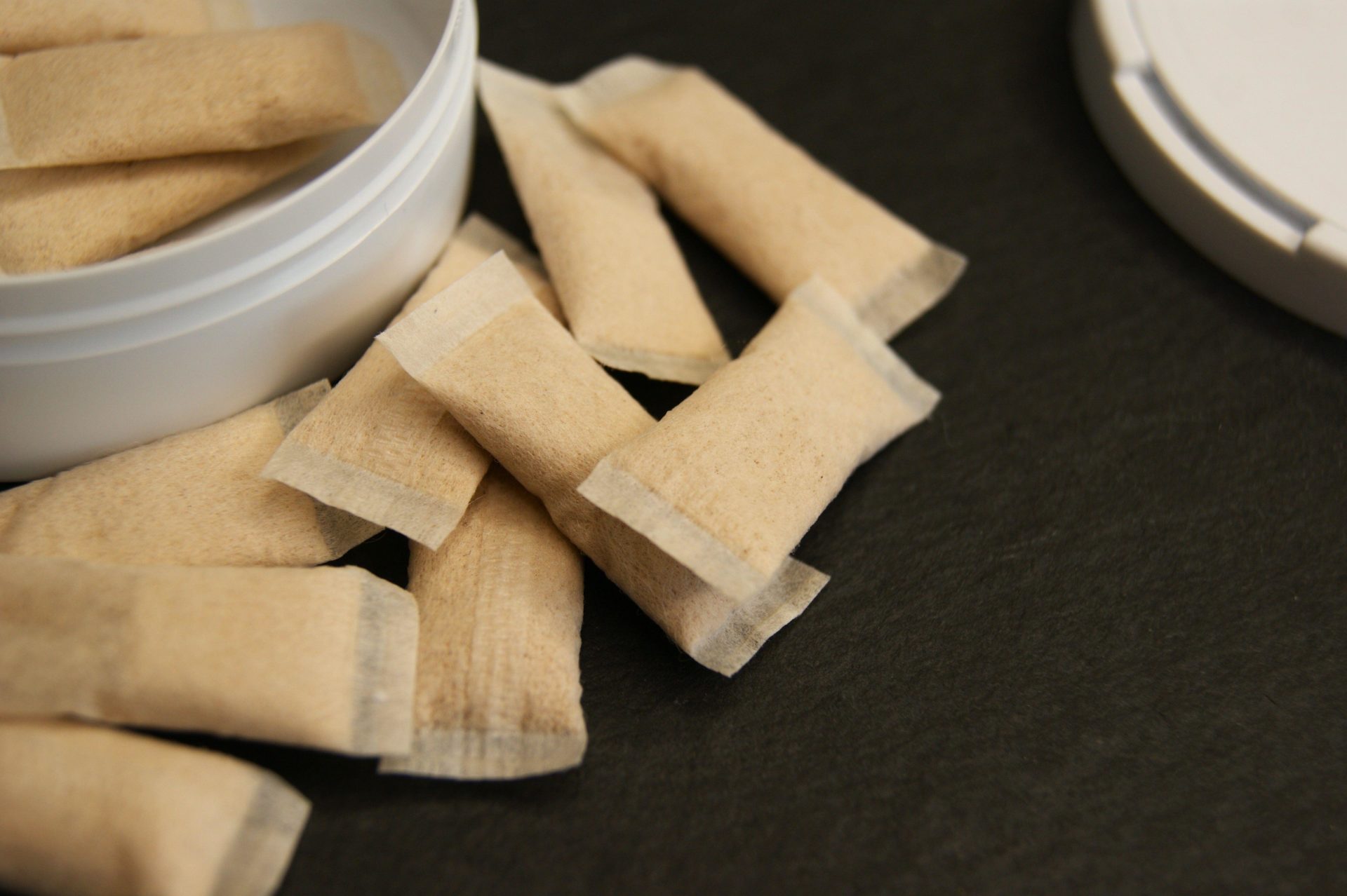 Nicotine pouches that ‘look like gum’ becoming ‘epidemic’ among teens ...