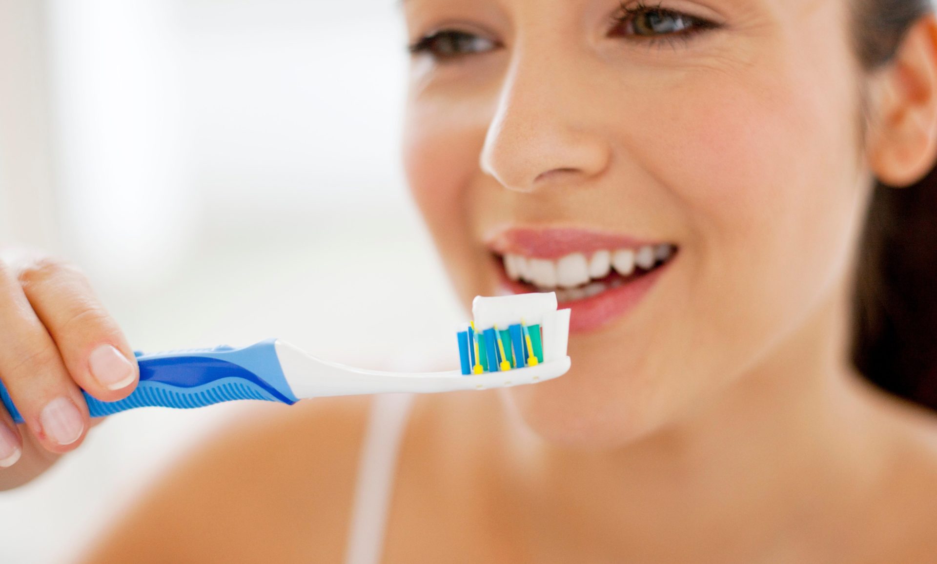 You've been brushing your teeth wrong - here's the right way | Newstalk