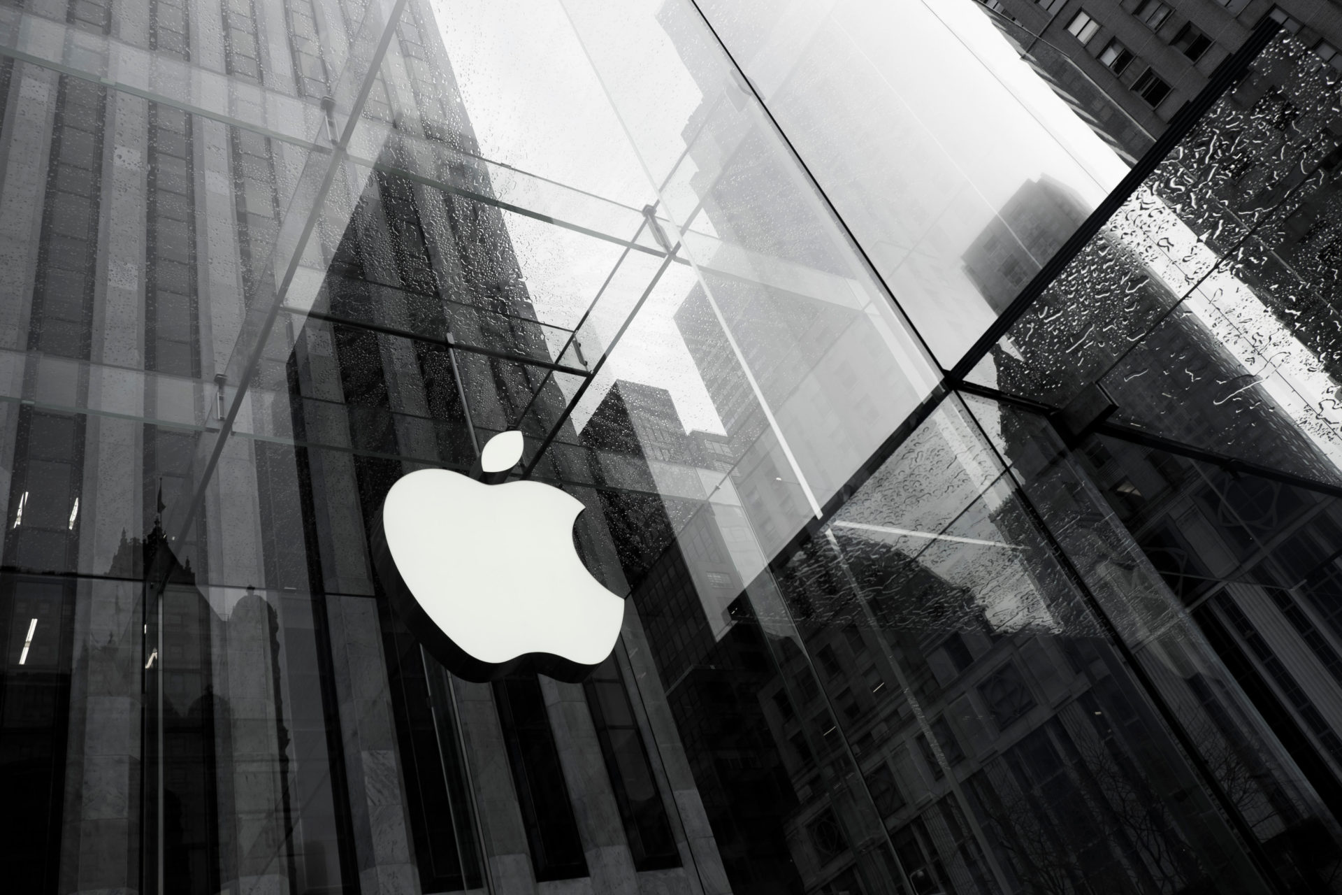 Apple must pay Ireland €13bn in back taxes - European Court of Justice ...