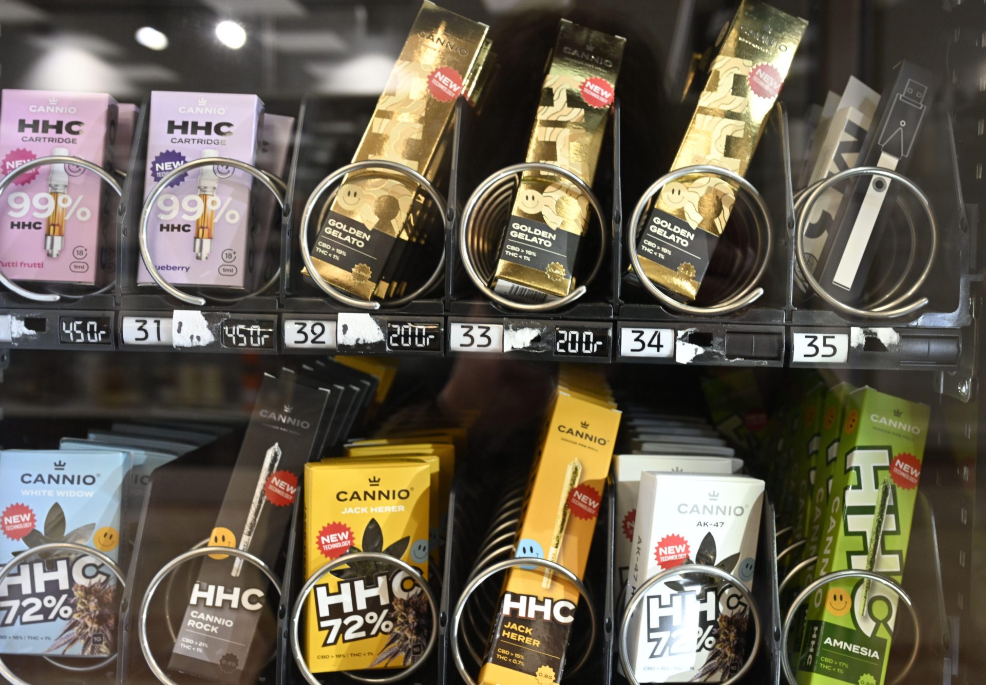 HHC: ‘Explosion’ in addiction linked to semi-synthetic cannabis | Newstalk