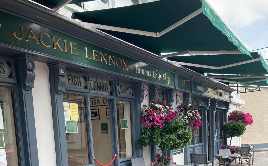 Tributes paid to 'iconic' Jackie Lennox chipper in Cork | Newstalk