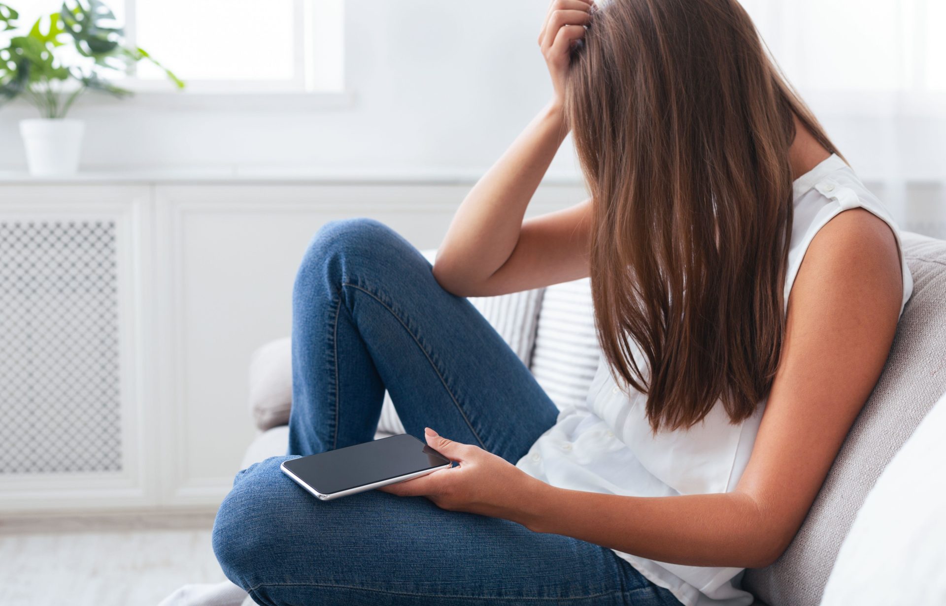 Fake nude AI images of women ‘very traumatising’ | Newstalk