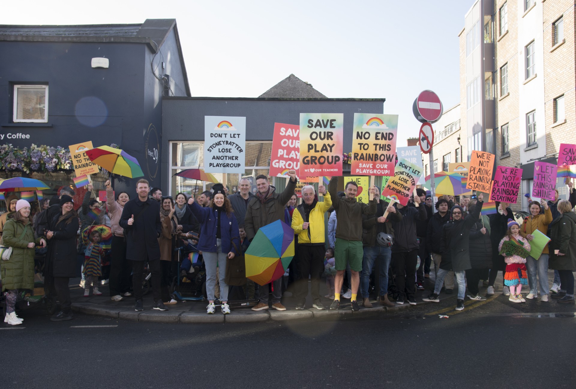 'We're so upset' - Parents protest shock closure of community playgroup ...