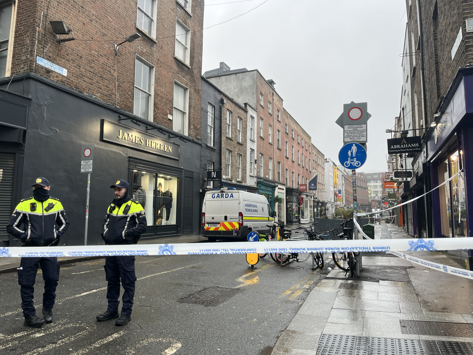 One dead and one injured in Dublin stabbing | Newstalk