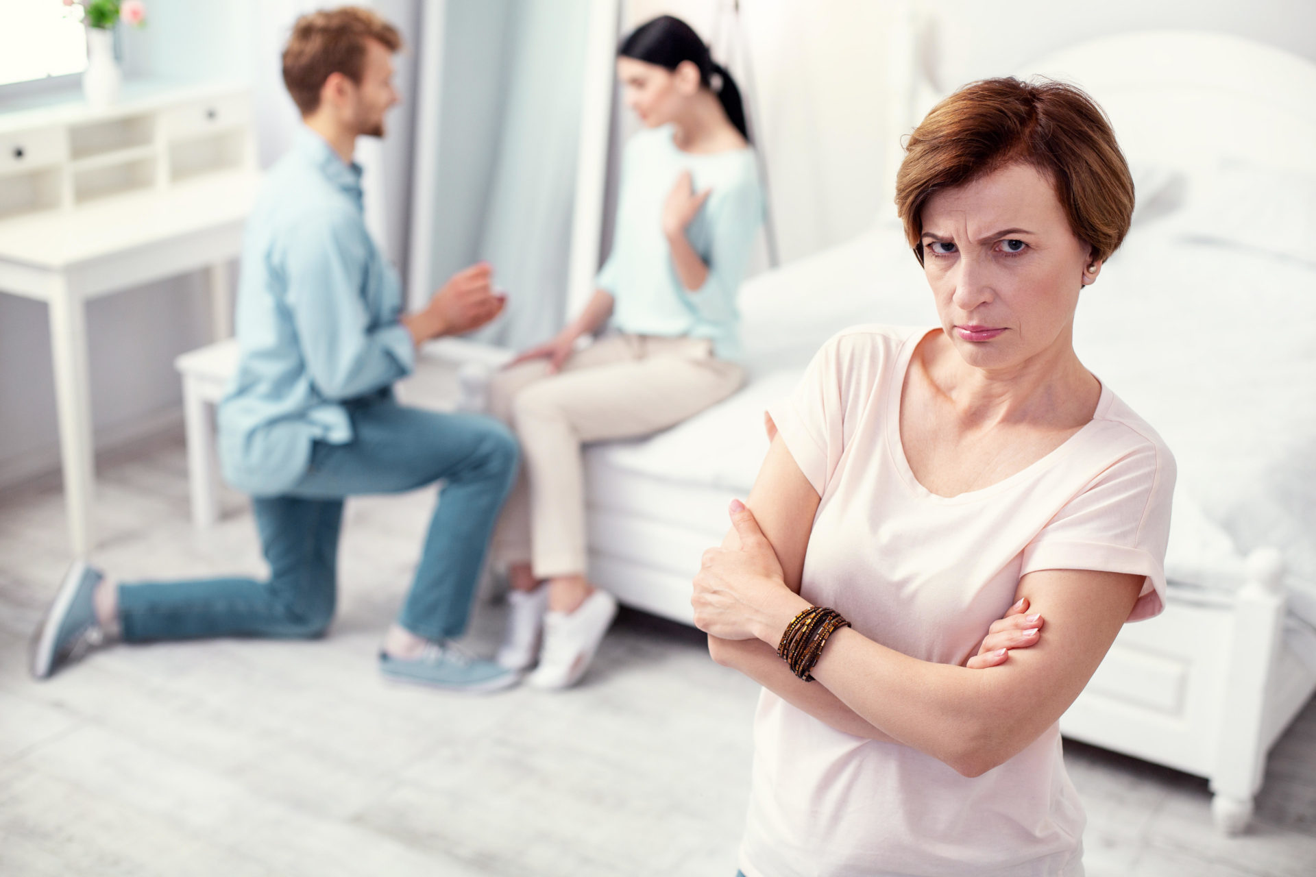 Adult advice: ‘How can I talk my daughter out of marrying a man I hate?’ | Newstalk