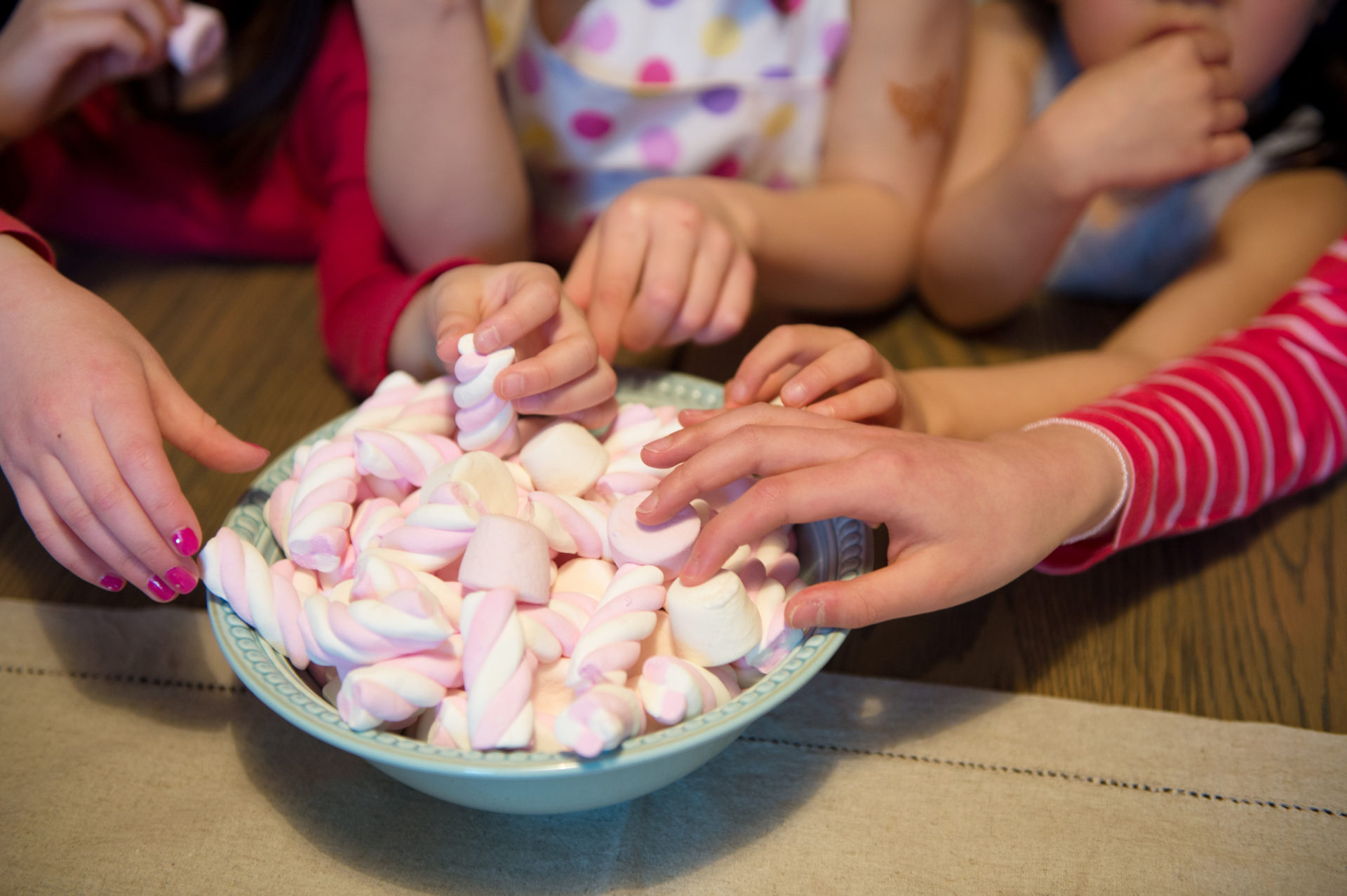 Irish children's snacking to blame for obesity problem - dietitian ...
