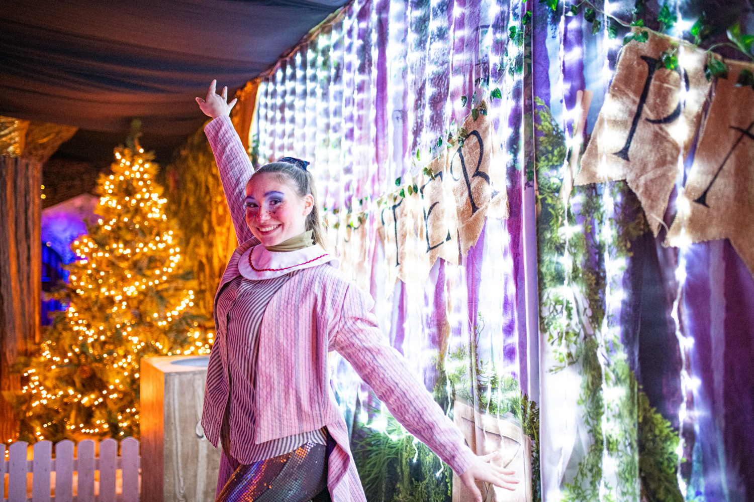 Elf Town Announces Its Biggest Christmas Yet at Dublin’s RDS Arena ...