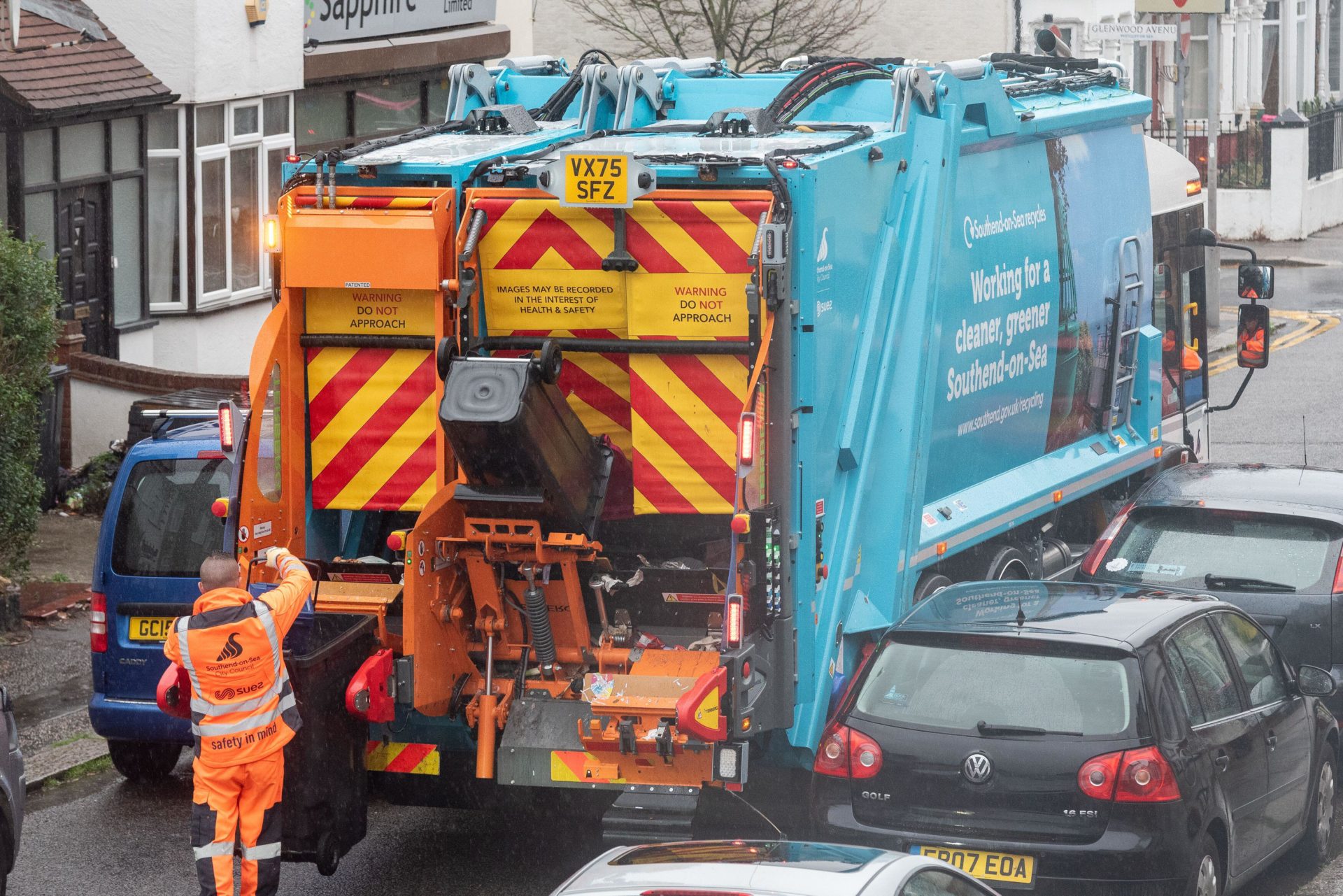 Delay bin collections to ease rush hour congestion - Fine Gael TD ...