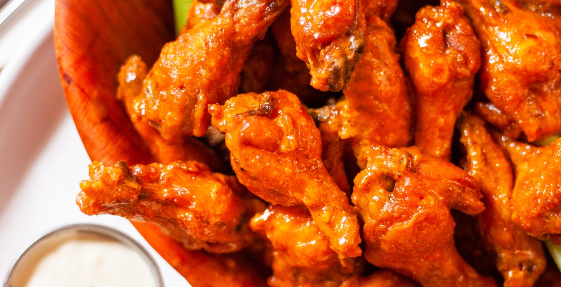 It's a Win(g) Win(g)! - Elephant & Castle Launches Tasty Midweek Wings ...