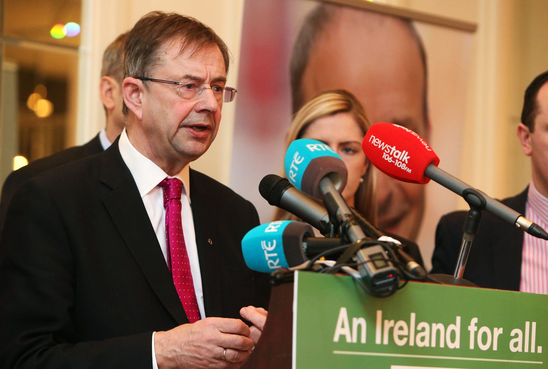 Fuel protest should make out of touch Fianna Fáil 'sit up' - Éamon Ó ...